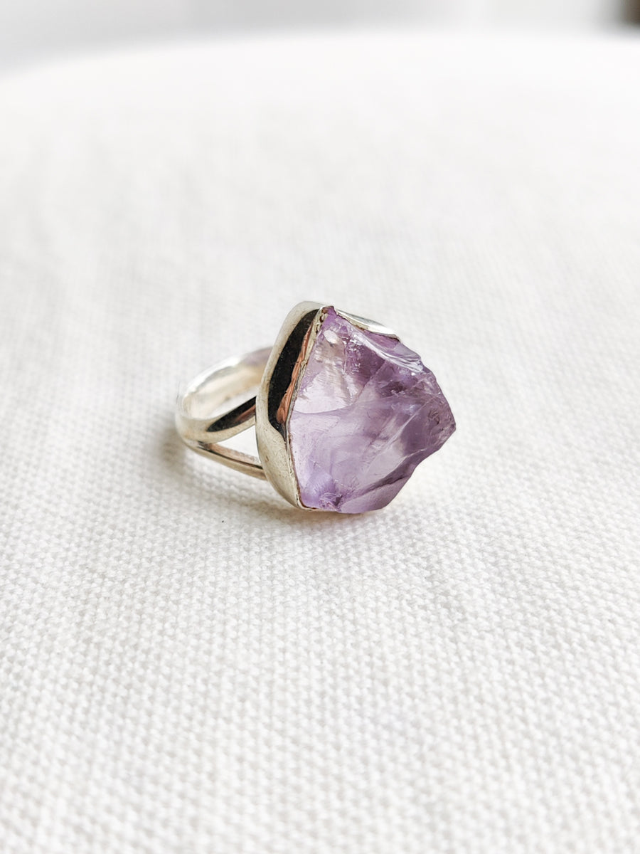 Amethyst Sterling Silver Rough Crystal Ring - Size 8 – TheThirdEyeNZ